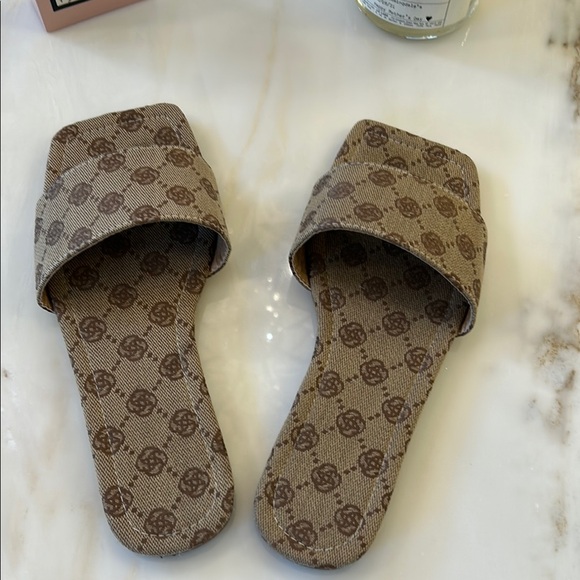 Shoes | Designer Brown Patterned Slides | Poshmark